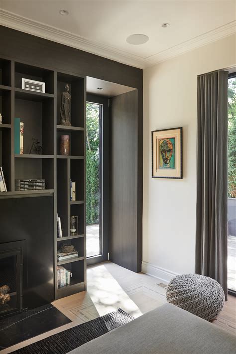 Salem Architecture Renovates Maison Ave Courcelette