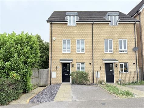 3 The Rookery West Thurrock 3 Bed Townhouse £425 000