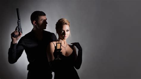 Царайлаг хүмүүсээс болгоомжлохыг Хятадын тагнуулын алба хүүхэд залуучуудад анхааруулжээ Мэдээ