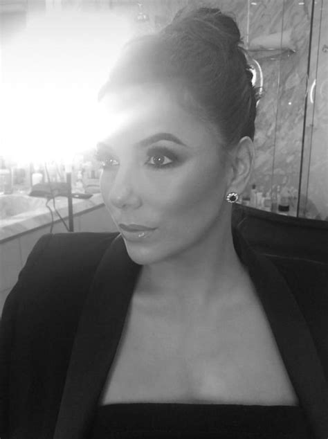 Sexy Selfie Revalongoria