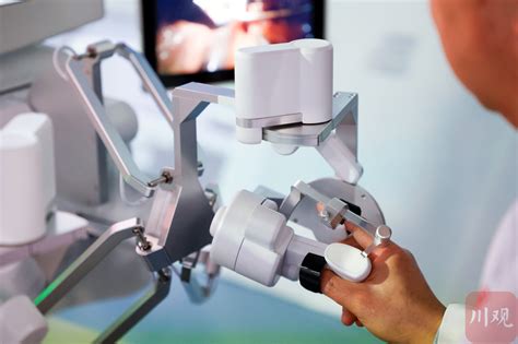 C视频｜成都造手术机器人完成全球首例超远程头颈外科手术 突破5000公里医疗边界四川在线