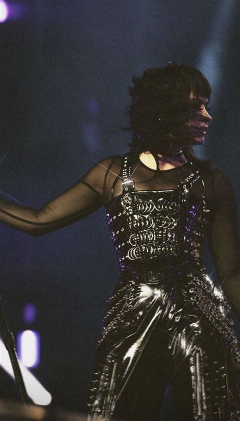 Demi Lovato Holy Fvck Tour Wallpaper Artofit