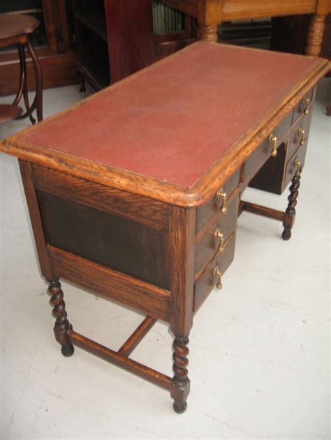 Oak Small Knee Hole Desk