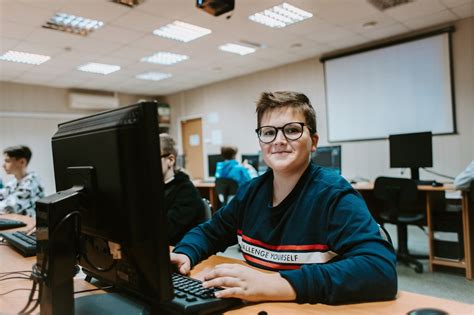 Python — самый популярный язык программирования 2022 ВКонтакте