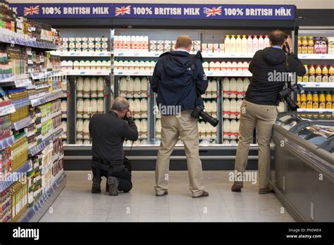 Lidl Shopping Bags Hi Res Stock Photography And Images Alamy