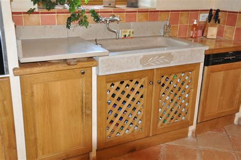 Мойка для кухни из искусственного камня: характеристики и уход