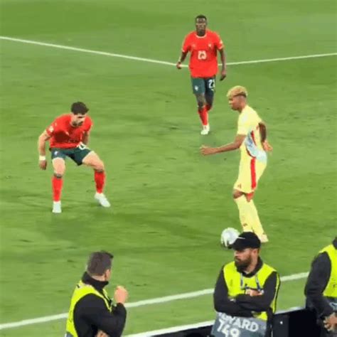 Lamine Yamal Fail  Lamine Yamal Fail Dribble Discover And Share S