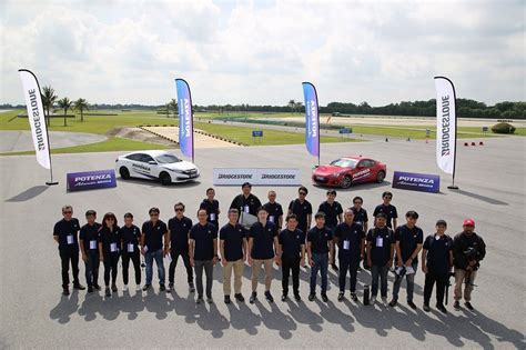 ทดสอบจริงในสนาม “ Bridgestone POTENZA Adrenalin RE004” ยางสปอร์ต นุ่ม ...