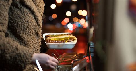 가로등 거리 식사 길거리 요리 길거리 음식 나이트 라이프 노점상 도시 경관 도시 벤더 도시 생활 도시 식사