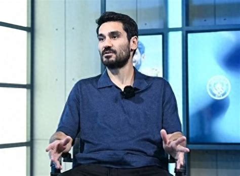 曼城成冤大头！错信34岁老将：16场1球1助带队5连败，高薪低能京多安罗德里欧冠