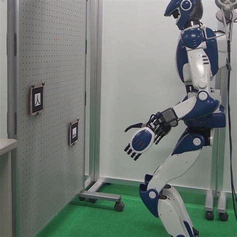Human Left And Humanoid Robot Right Perform A Manipulation Task Download Scientific Diagram