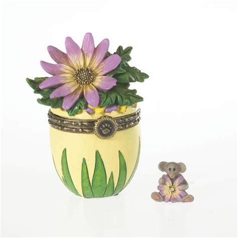 Edies Spring Bouquet With Daisy Mcnibble Boyds Bears Treasure Box 40