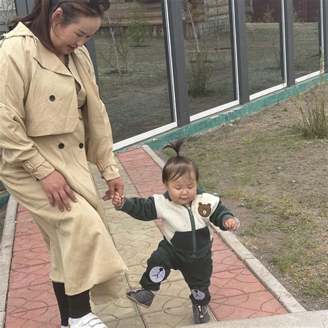 Г Болор Эрдэнэ