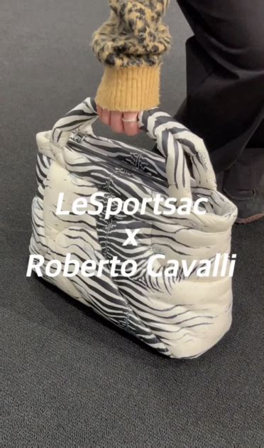 강렬한 애니멀 패턴으로 돌아온 레스포색🦓 데패뉴 제작지원