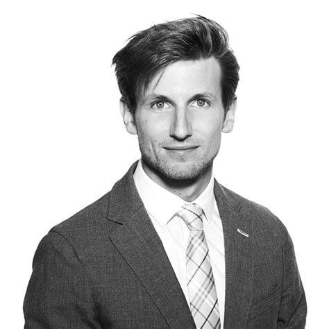 Florian Schweizer Syndikusrechtsanwalt Team Leader Contracts Liability And Insurance Ktm Xing