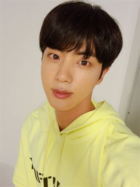 Seokjins Selcas