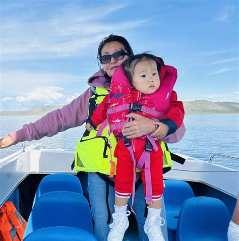 Эрдэнэ АРВАН ХАНГАЛ САХИУСНЫ ТАХИЛГА ХУРАЛ Монгол Төвд уламжлалт шарын шашны ёсонд арван