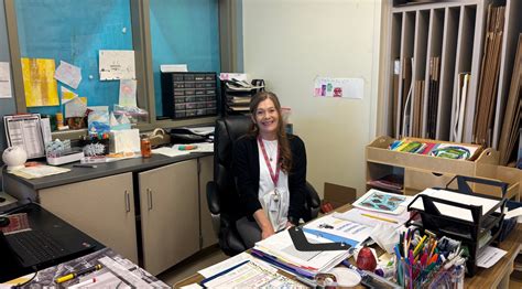 Mrs Hendricks Shines At Eisenhower The Squire