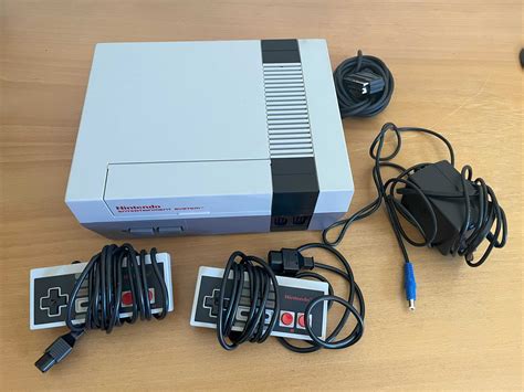 Nintendo Nes C 2 Comandos Cidade Da Maia • Olxpt