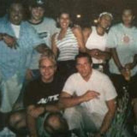 Stream Arthur Henebury Music Listen To Songs Albums Playlists For