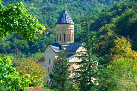 ბარაკონი ამბროლაურის რაიონი • About Ge