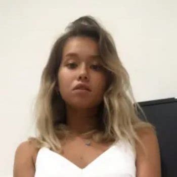 Alexa Yak Babe Page Watch This Adult Model On FreeOnes