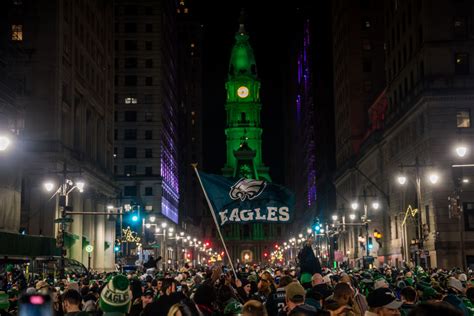 Driver Plows Through Group Of Eagles Fans Celebrating Nfc Championship