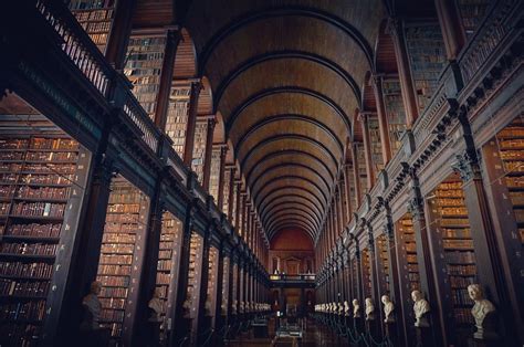 Kenmerken Samenleving Literatuurgeschiedenis Middeleeuwen