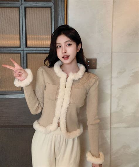 [포근포근] 로코 골지 밍크 집업 에이블리