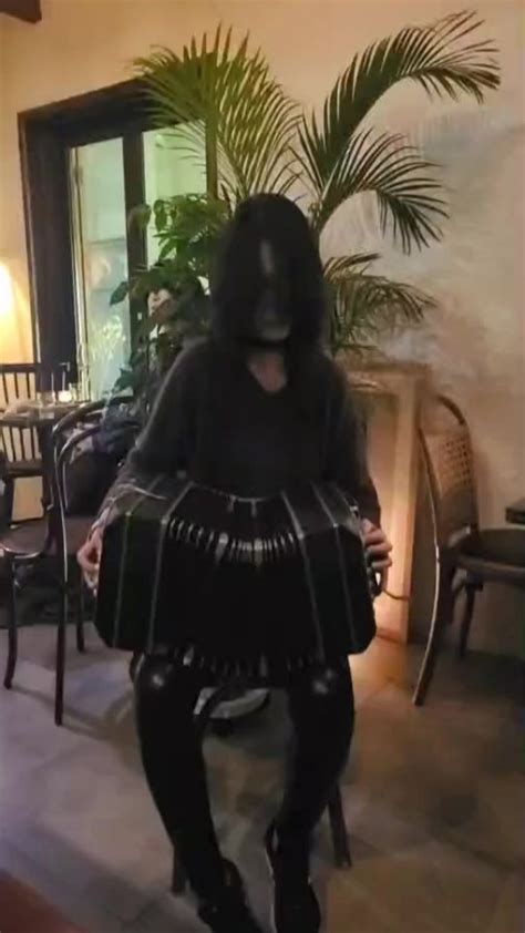 연남마실 요새 부쩍 많이들 찾으시는 칵테일이 있어요 으깬 라즈베리 패션후르츠 파인애플 샹보르 블랙 라즈베리 리큐르 보드카 그리고 라임 맛이 없을 수 없는