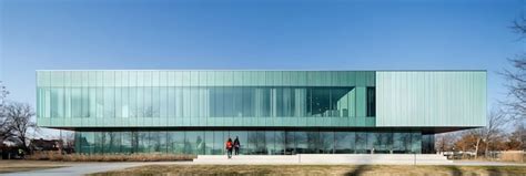 Museo Contemporáneo Con Arquitectura Angular Imagen Premium Generada Con Ia