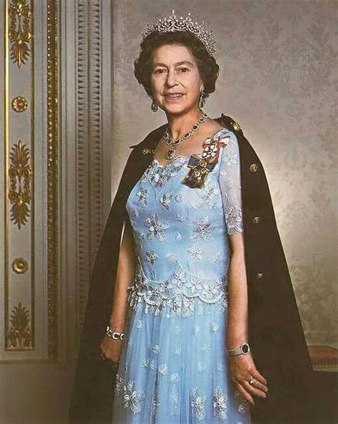 Beautiful Queen Courtesy Of Marianne Queen Elizabeth Queen