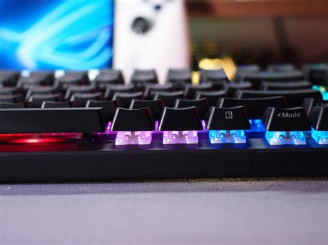 Rog全家桶系列：这可能是我用过手感最好的rog键盘~