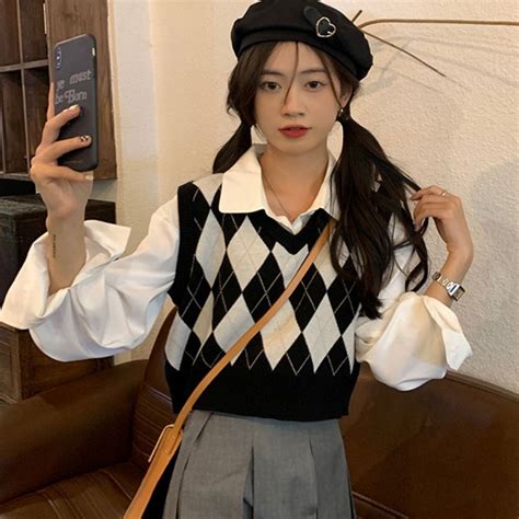 아트앤문 Art🤎presso 봄 니트 가을 2컬러 니트조끼 아가일패턴 여자