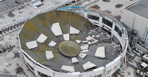Pánico En Real Plaza Trujillo Por Caída De Techo Del Patio De Comidas
