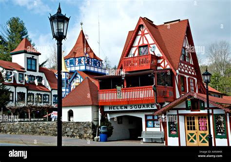 Helen Georgia Usa Alpine Village Fotos Und Bildmaterial In Hoher
