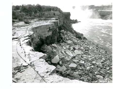Niagara Falls Dewatered Niagara Falls Bkwjje