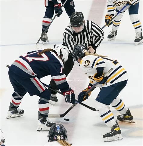 Crookston Girls Hockey Falls To The River Cities Blades Krox