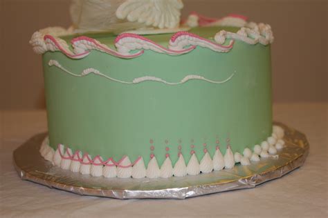 The Cake Engineer Advanced Royal Icing Class