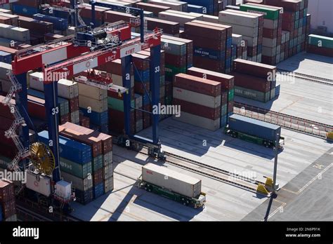 Automated Staking Cranes Asc Left Receive Shipping Containers Moved