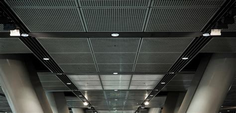 Linear Strip Ceiling System Gti