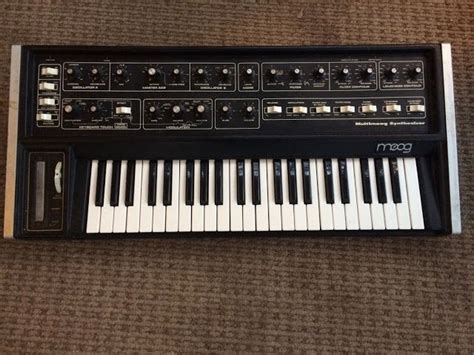 Moog Multimoog Synthesizer Sn 1701 Synthesizer Moog Synthesizer Electronic Music Instruments