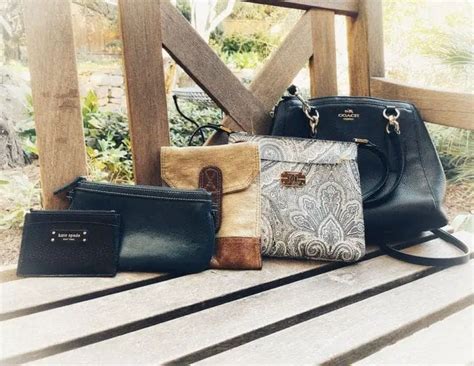 Is It A Purse Or A Wallet We Analyze The Differences