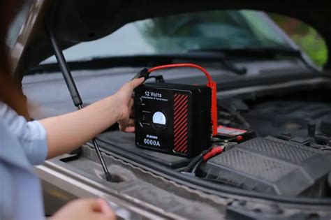 How to Use a Jump Starter Safely in Emergency Situations