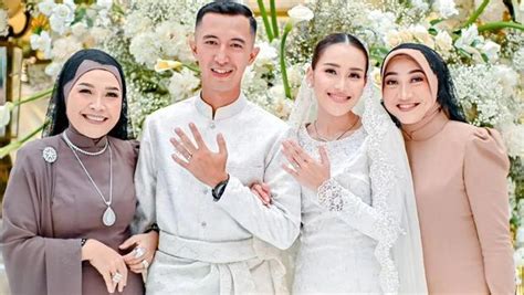 5 Fakta Kisah Cinta Ayu Ting Ting dan Fardhana Dijodohkan hingga Gagal ...