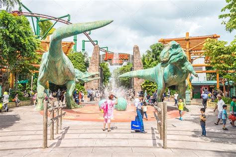 Singapore July 20 Jurassic Park Theme In Universal Studios Stock