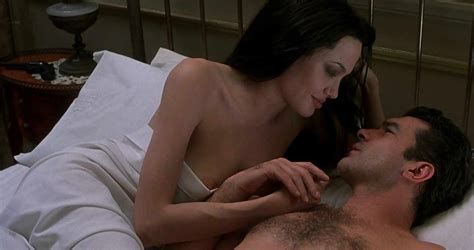 Naked Angelina Jolie In Original Sin