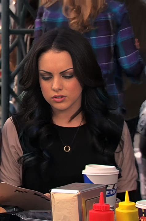 JADE WEST Jade Antônio