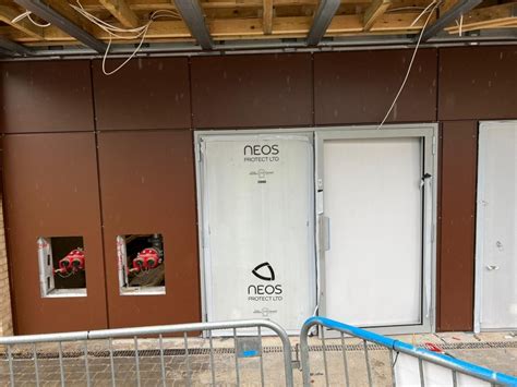 CLADDING FIXER SUPERVISOR