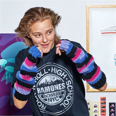 Free Easy Red Heart Stripy Sleeves Crochet Arm Warmers Pattern